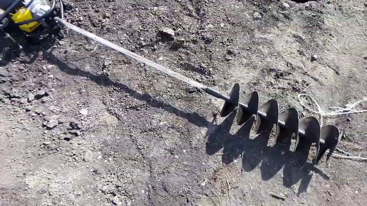 Чем удобно и быстро прокопать траншею, если нужно проложить турбы ...