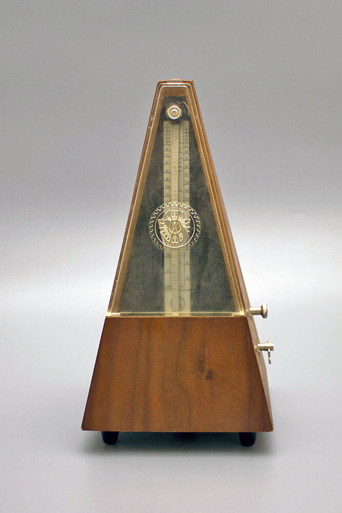 Метроном: как он работает и для чего нужен? | Лавка старины | Дзен