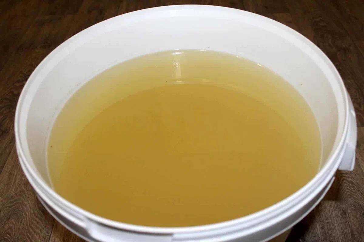 Рецепт браги из сахара и дрожжей для самогона (простой на 25 литров ...