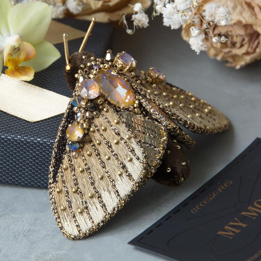 Удивительные украшения, созданные своими руками. Не устаю восхищаться ...