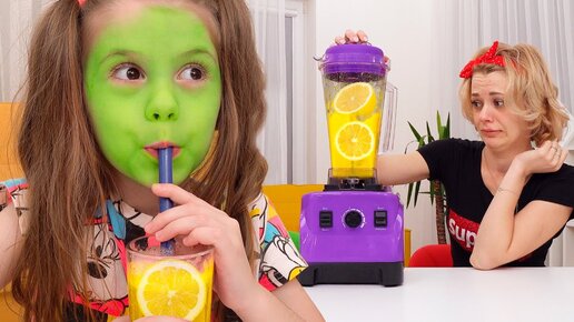 SMOOTHIE CHALLENGE | Eva and Mom Learn Colors with Yummy Fruits and ...