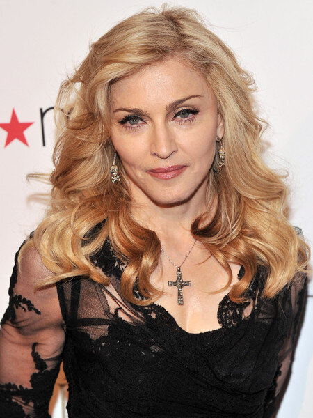 Как 62-летняя Мадонна выглядит без фотошопа: звезду засняли папарацци | Wday.ru | Дзен