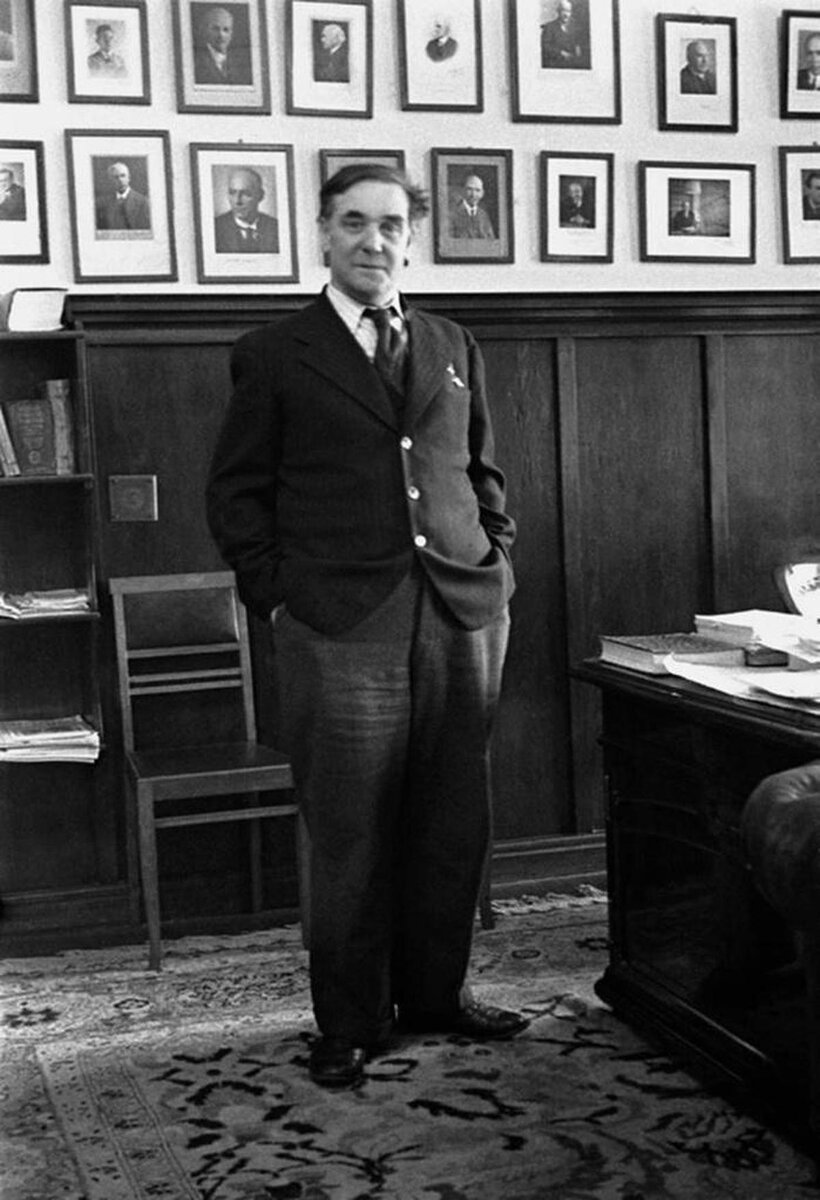 Трактат о лженауке Волькенштейна — Teletype