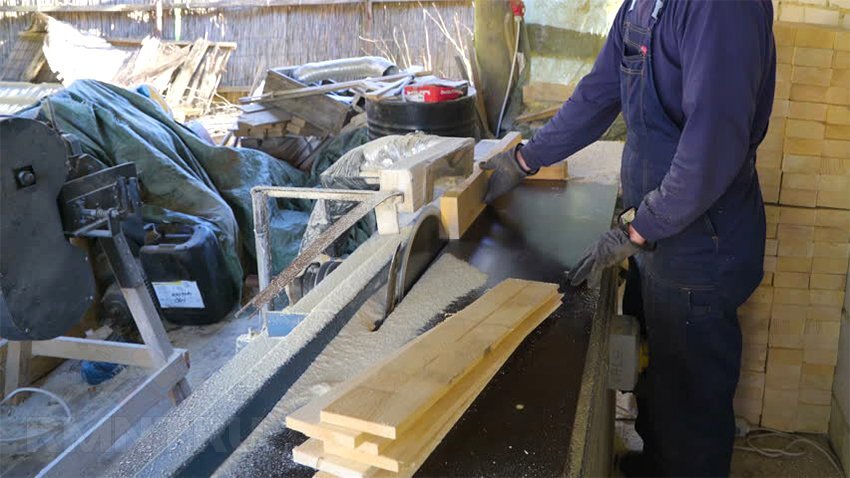 Деревянная кровля - как делают дранку и гонт