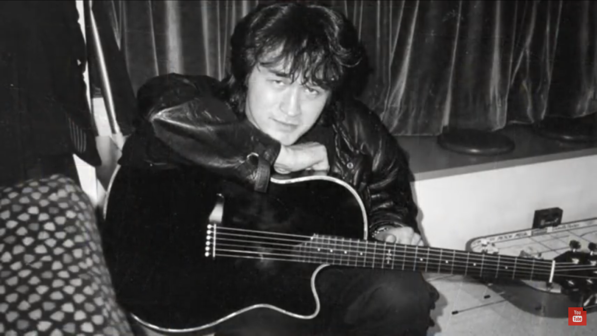 На каких гитарах играл Виктор Цой? Последний герой рока. | Русский рок ...