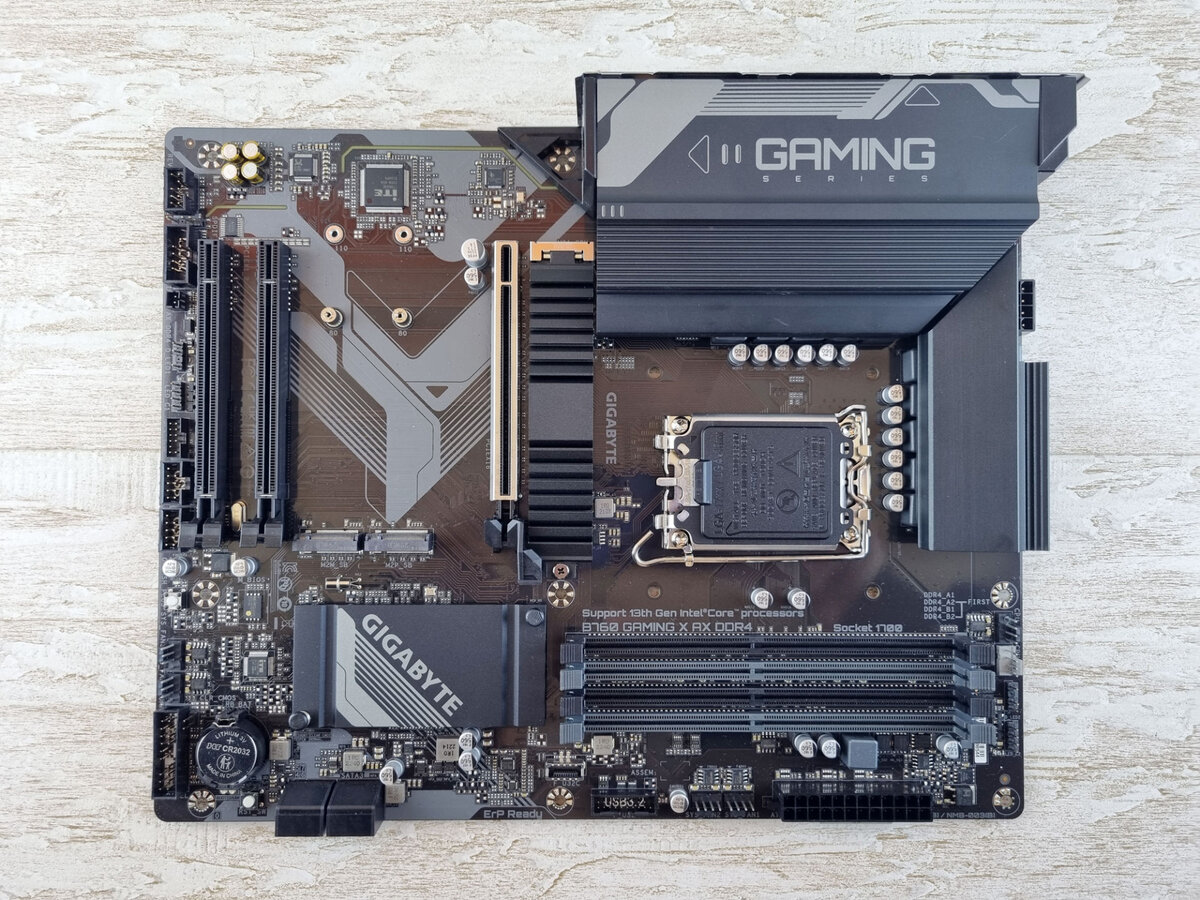 Обзор материнской платы Gigabyte B760 Gaming X AX DDR4 | Droidnews.ru | Дзен