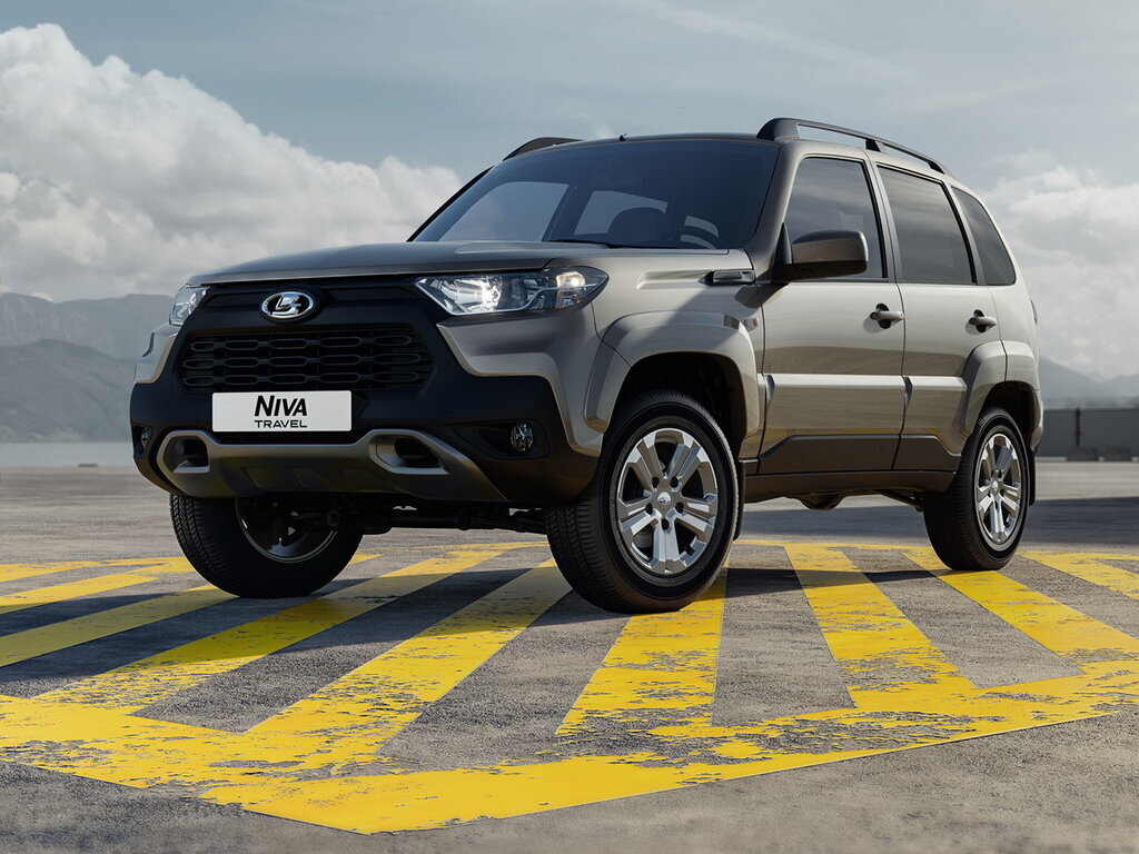 Lada Niva Travel или Renault Duster – что предпочесть обычному человеку ...