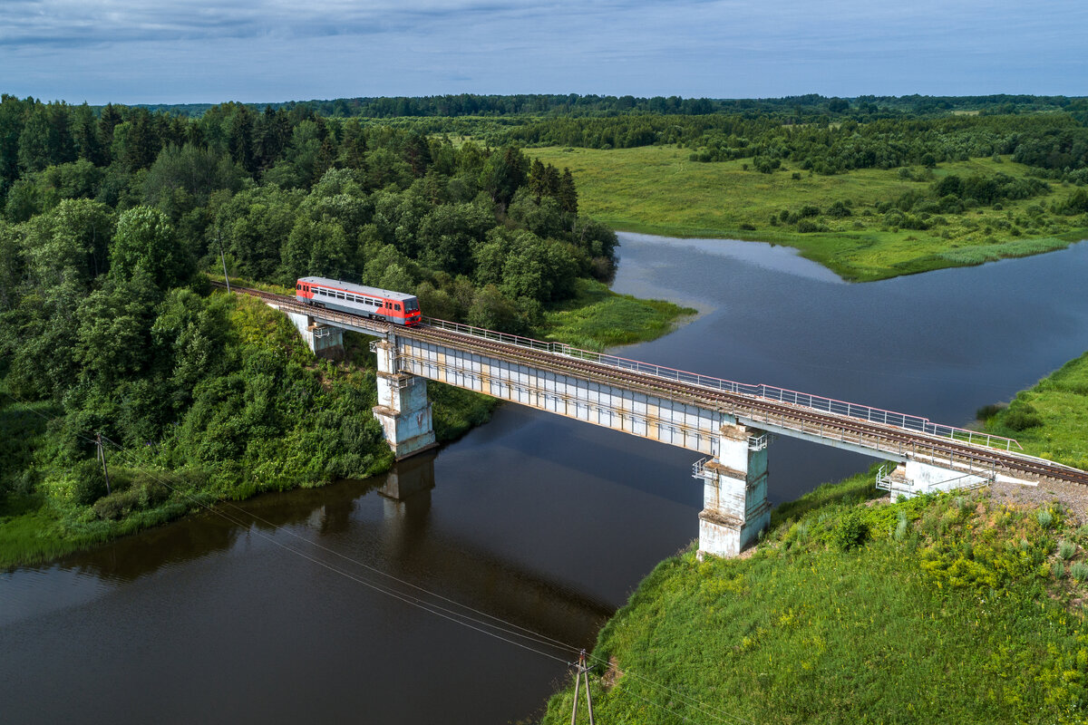 Летние рабочие столы для любителей железных дорог! | Октябрьская ...