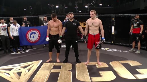 Выстегнул 😖 КОЛЕНОМ прямо в ЧЕРЕПУШКУ! Слишком жестко 😱 | RCC: MMA & Boxing | Дзен