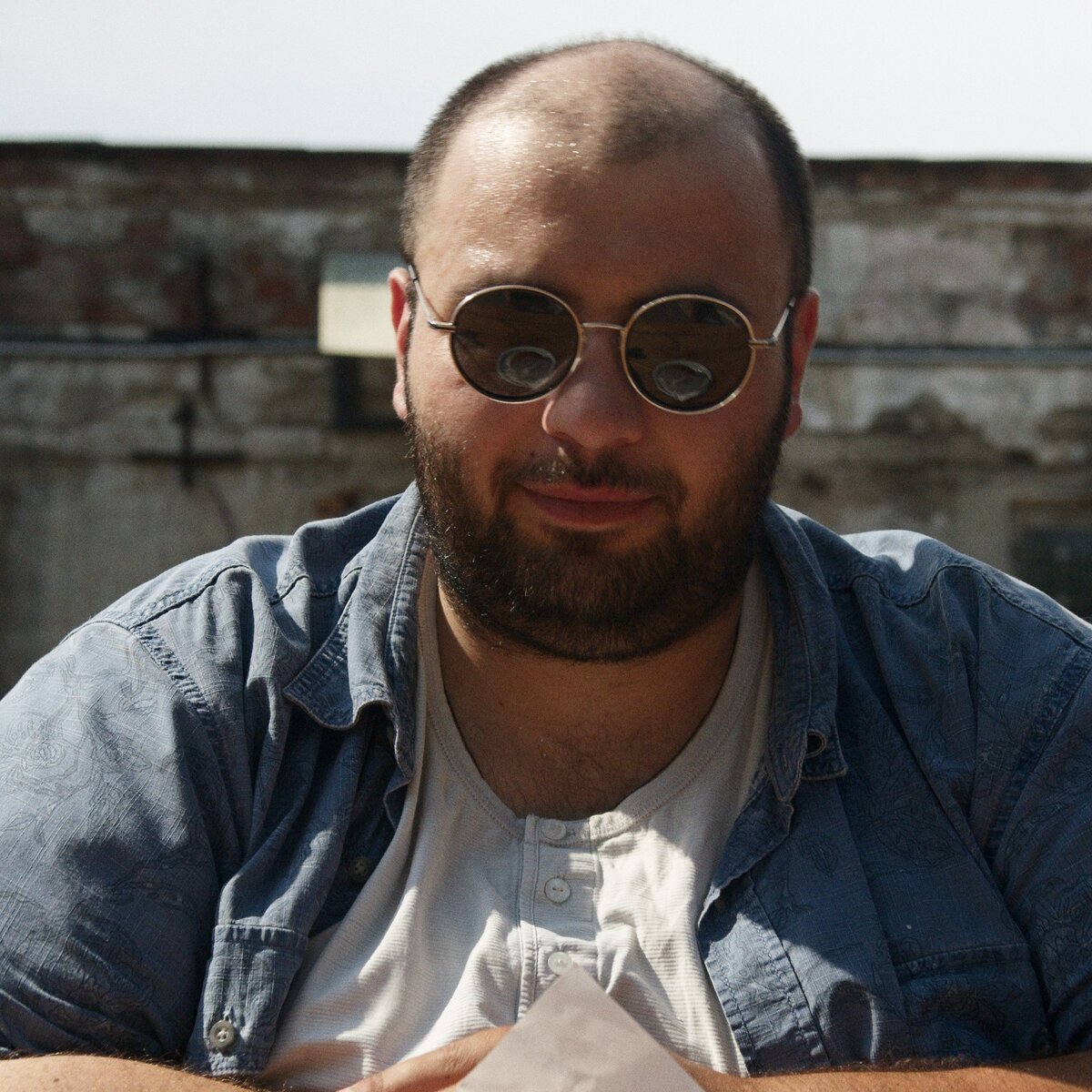 "Да ты хоть знаешь кто я такой?!» или как мужчина решил, что официант должен метнуться для него ...