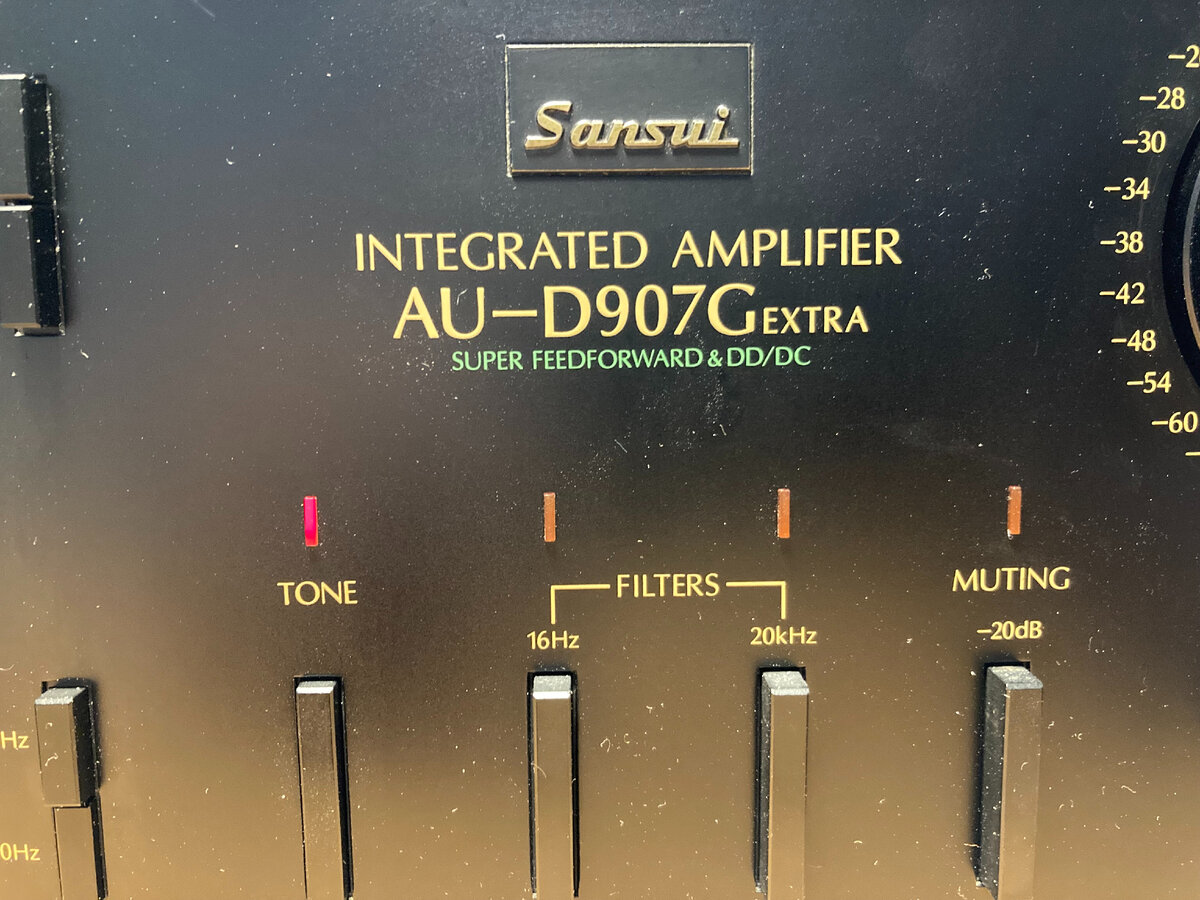 Полный усилитель из 80-х: Sansui AU-D907G Extra | Prophetmaster Audio ...