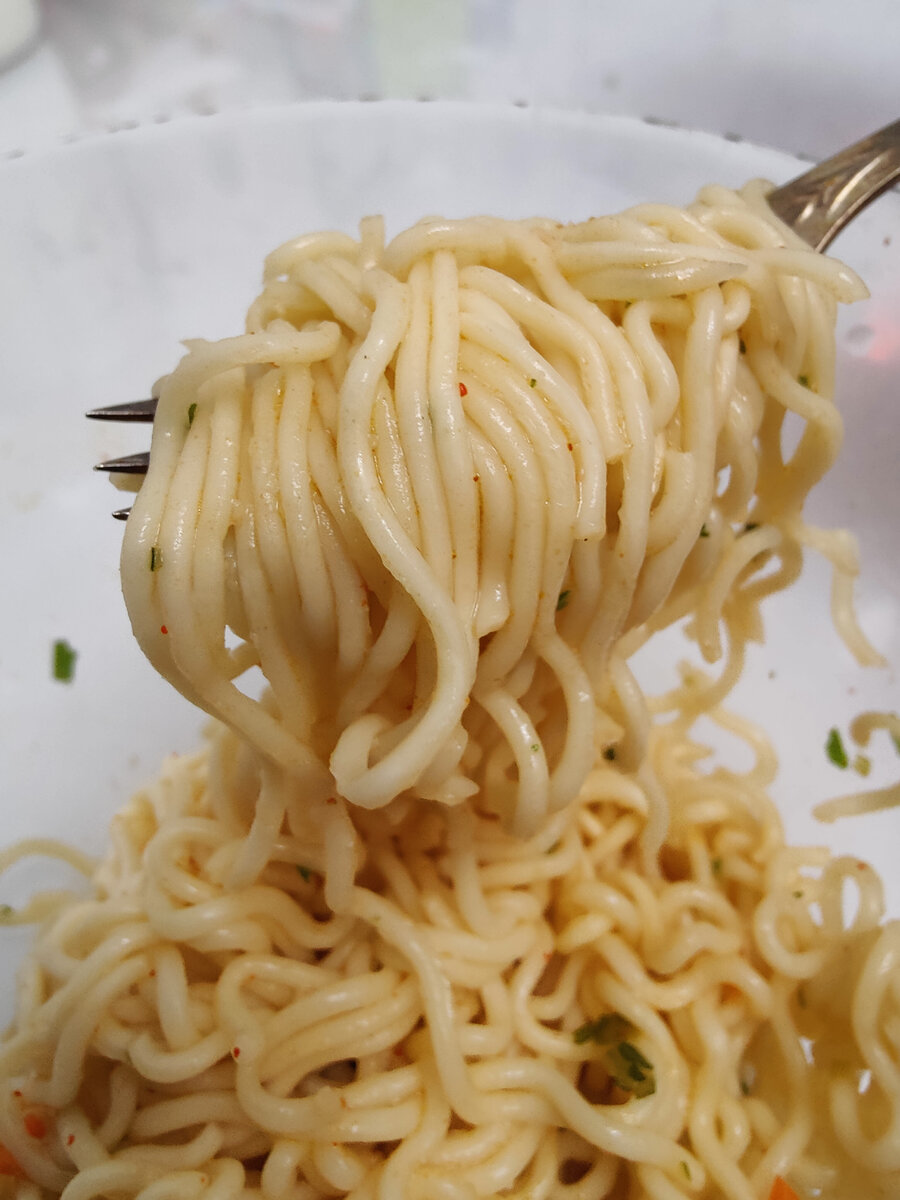 Купил лапшу быстрого приготовления Доширак Квисти со вкусом говядины ...