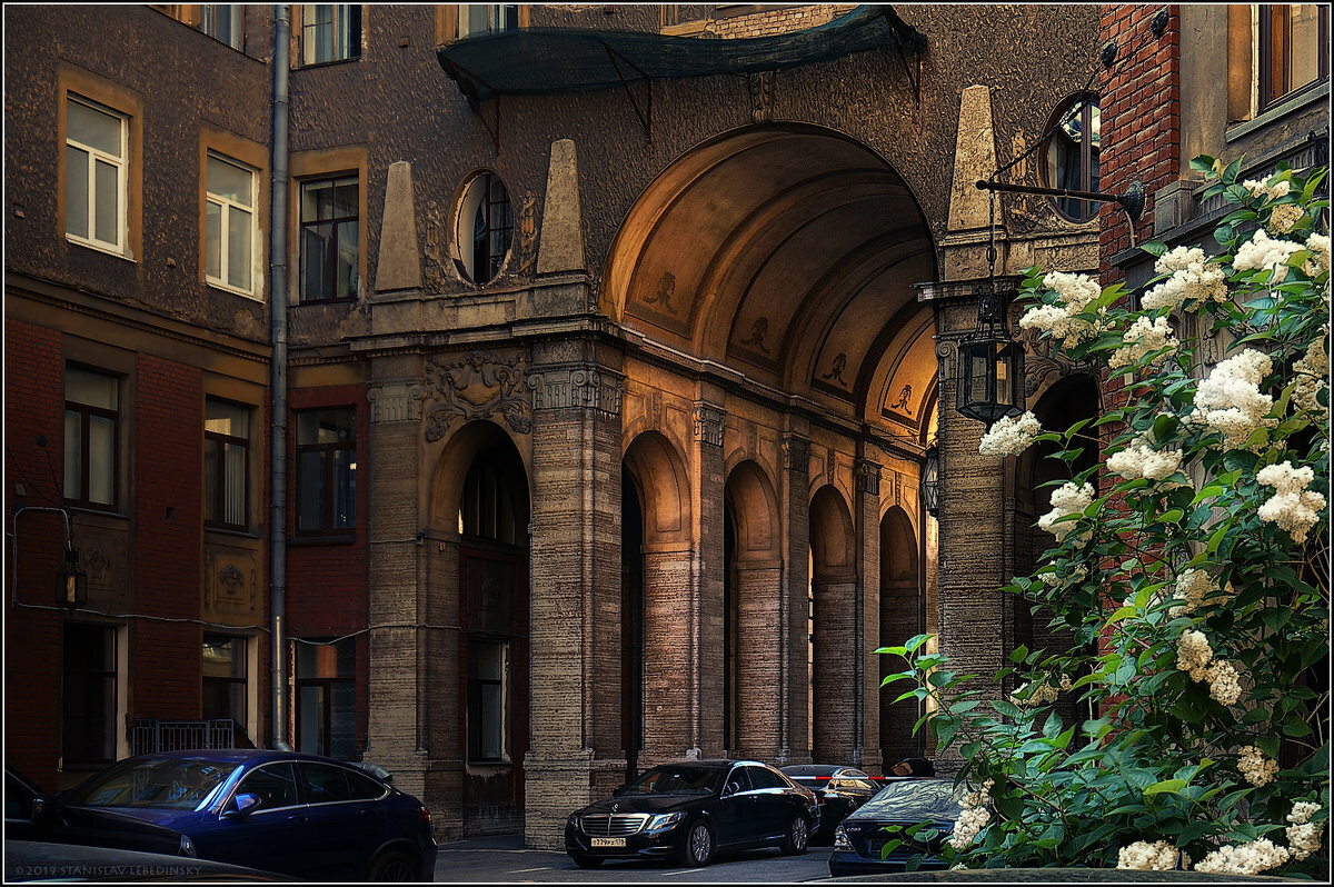 Девять самых необычных и захватывающих дворов колодцев Санкт Петербурга Без психолога и гида