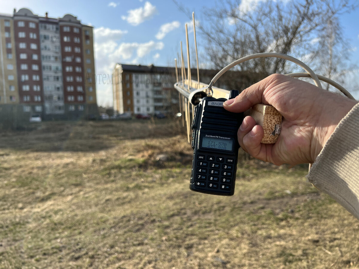 Логопериодическая антенна.Это направленная и широкополосная антенна для ...