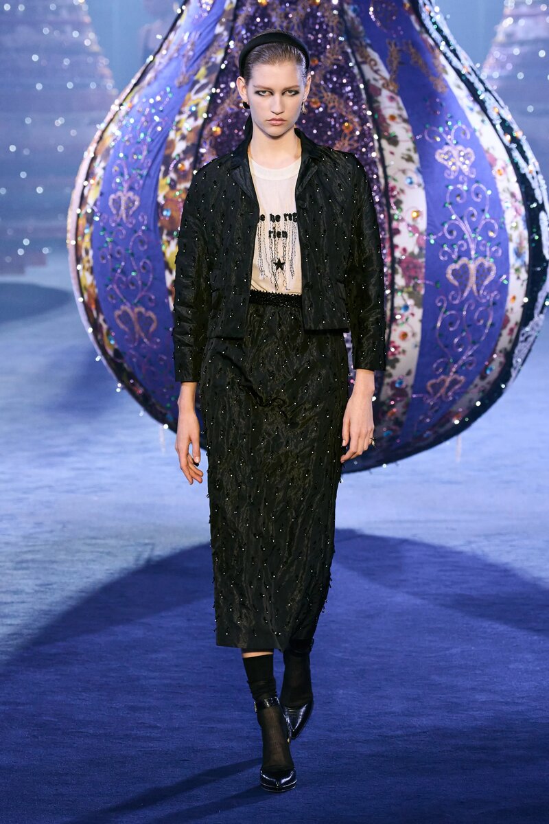 Christian Dior осень-зима 2023/2024 — взгляд в 50-е сквозь призму современности | LESEL fashion ...