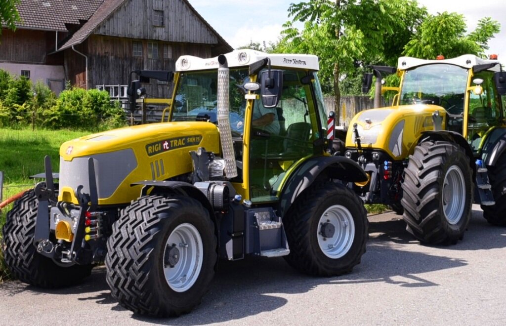 💥 Ну очень оригинальный и 💲 дорогой трактор из Швейцарии: Rigitrac SKH ...