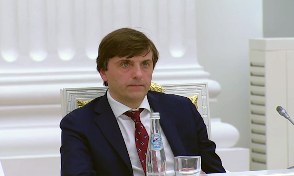 valshev • Физика в стране «в хвосте»…