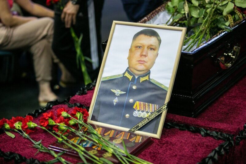 В Оренбурге увековечат память погибшего штурмана ИЛ 76 Степана